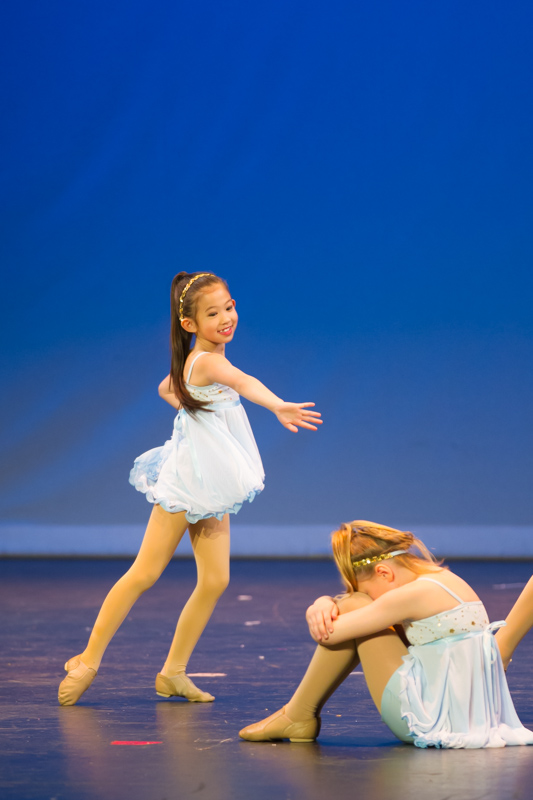 TNT-2051 – Taps 'N Toes Dance Studio